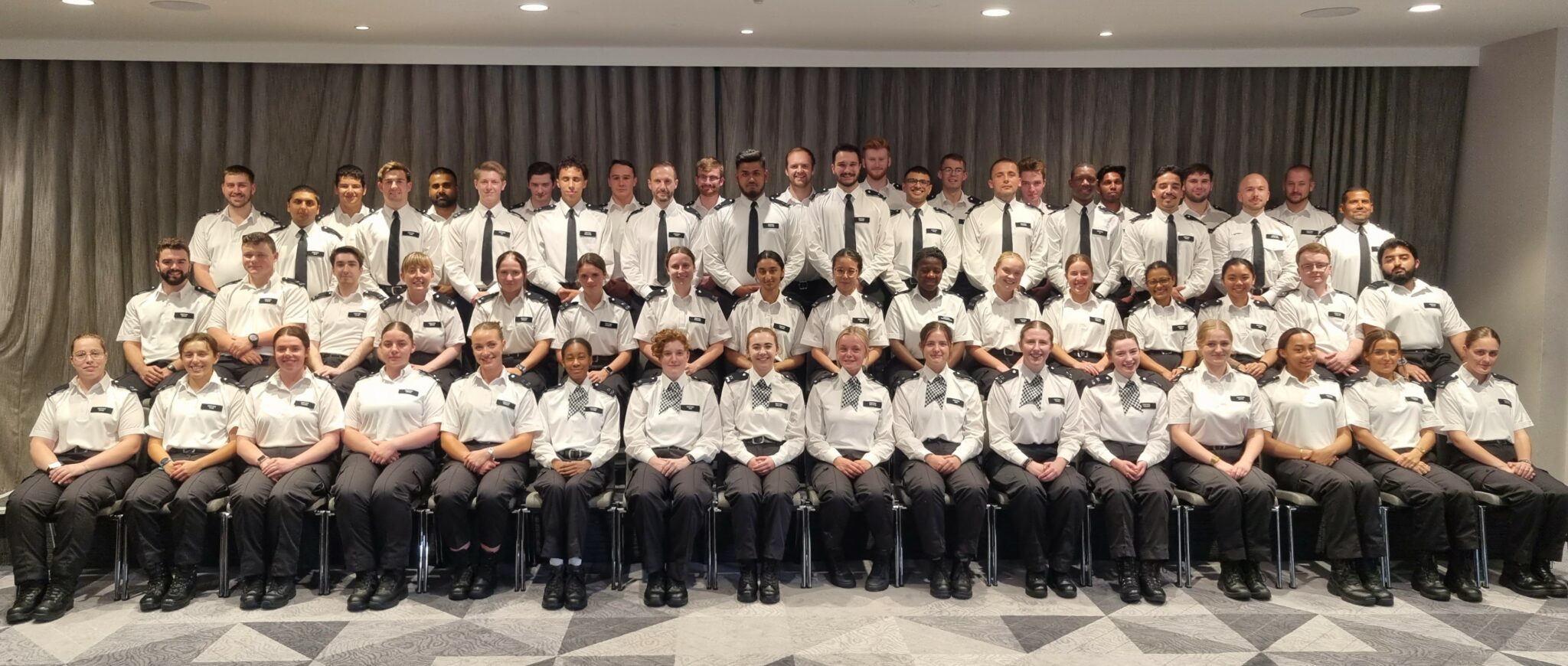 61 new neighbourhood police officers join the Metropolitan Police ...